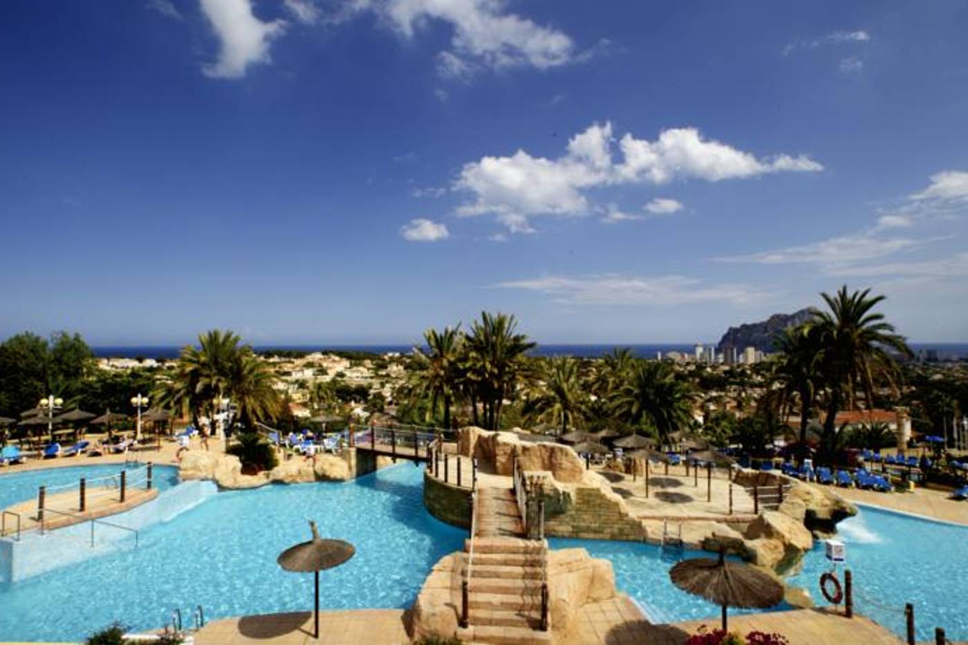 Calpe Holidays 2023 / 2024 | On the Beach