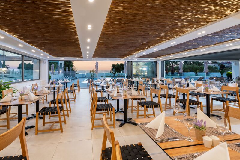 Dore Hotel - Agia Marina, Crete West - On The Beach