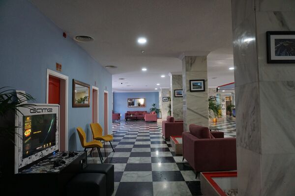 Las Piramides Resort - Playa De Las Américas, Tenerife - On The Beach