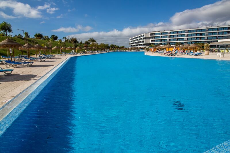 Alvor Baia Resort Hotel - Alvor, Algarve - On The Beach