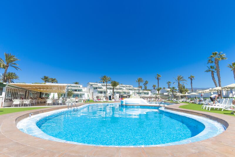 Vista Oasis Bungalows - Maspalomas, Gran Canaria - On The Beach