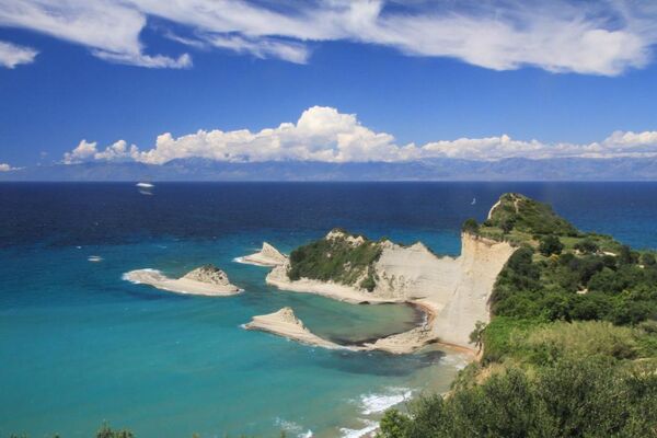 Sidari Holidays 2023 / 2024 | On the Beach