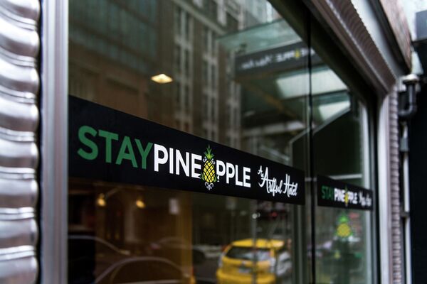 Staypineapple, An Artful Hotel, Midtown New York - New York - On The Beach