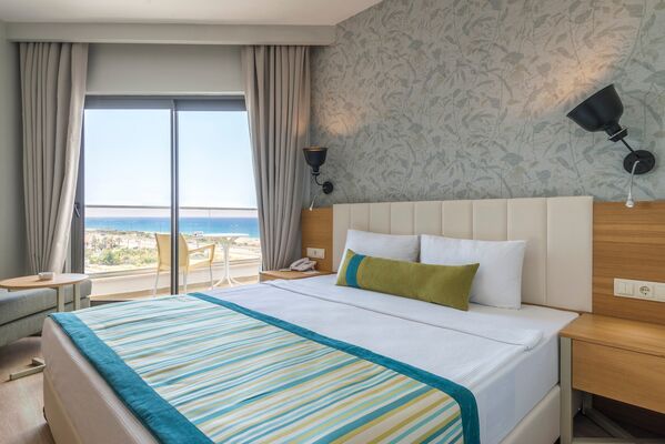 Calido Maris Hotel - Side, Antalya - On The Beach