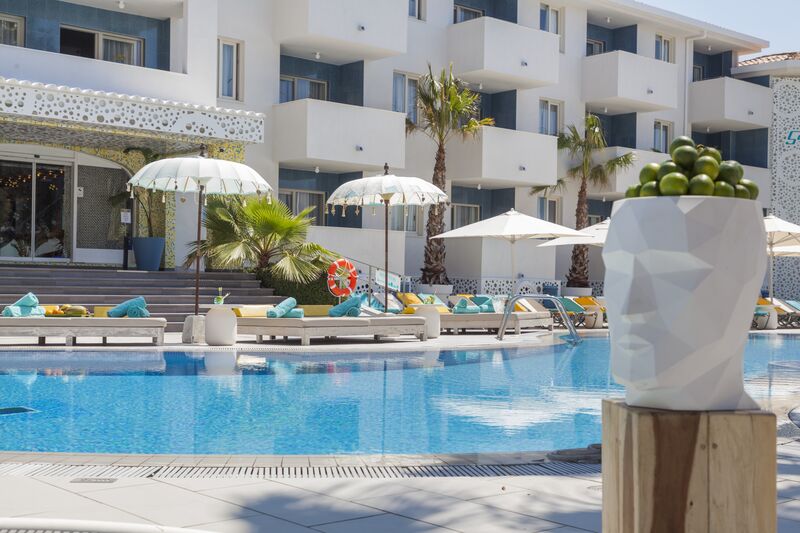 Sotavento Club Apartments - Magaluf, Majorca - On The Beach