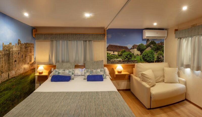 Magic Robin Hood - Albir, Costa Blanca - On The Beach