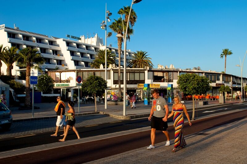 Labranda Los Cocoteros - Puerto Del Carmen, Lanzarote - On The Beach