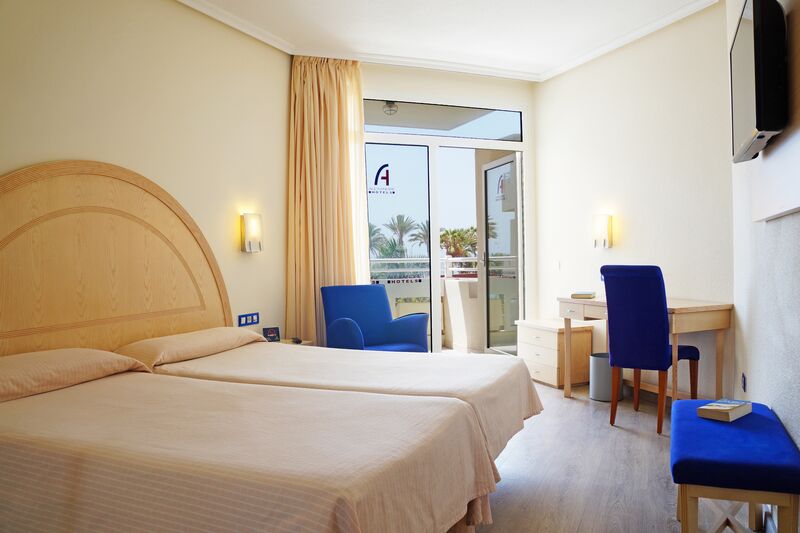 Alexandre Hotel Troya - Playa De Las Américas, Tenerife - On The Beach