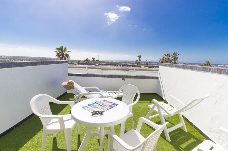 Vista Oasis Bungalows - Maspalomas, Gran Canaria - On The Beach