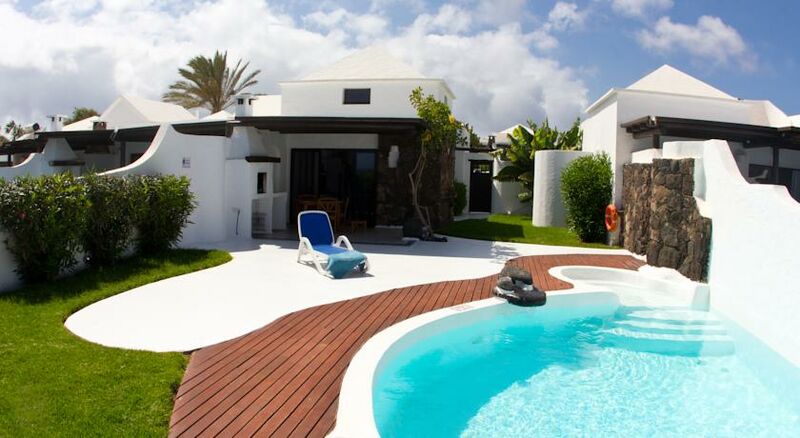 Kamezi Boutique Villas - Playa Blanca, Lanzarote - On The Beach