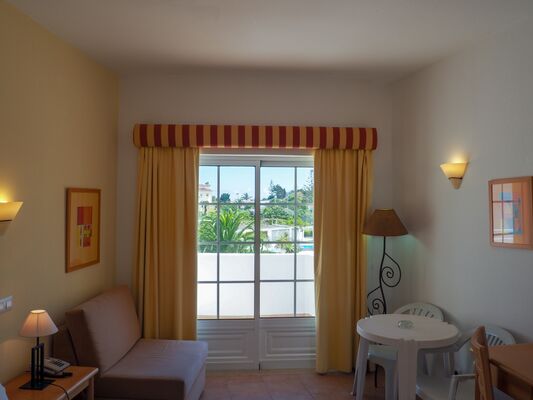 Luz Bay Club - Praia da Luz, Algarve - On The Beach