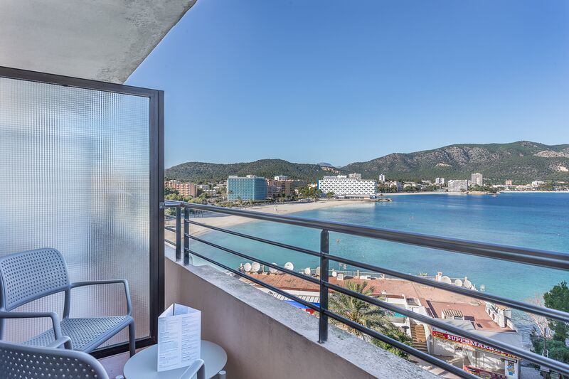 Fergus Style Tobago - Palma Nova, Majorca - On The Beach