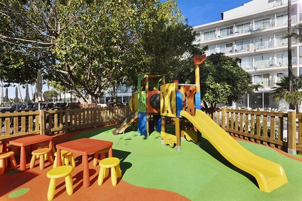 Alua Boccaccio - Alcudia, Majorca - On The Beach