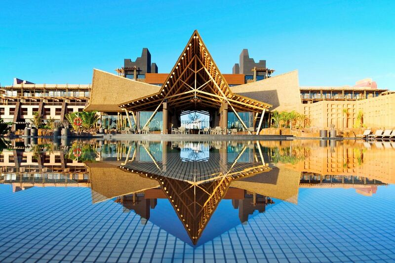 Lopesan baobab store