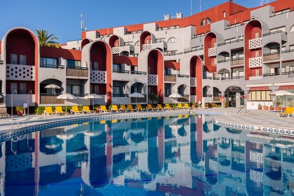 Muthu Oura Praia Hotel - Albufeira, Algarve - On The Beach