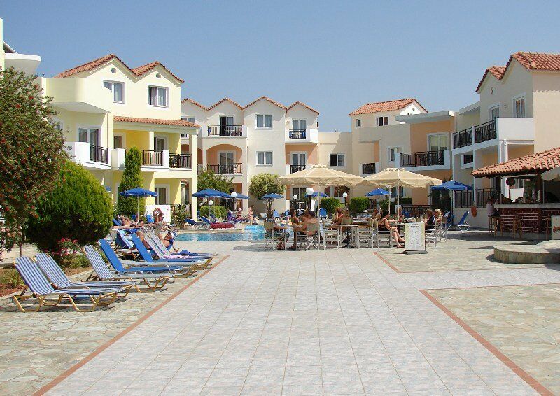 Sunset Suites - Platanias, Crete West - On The Beach