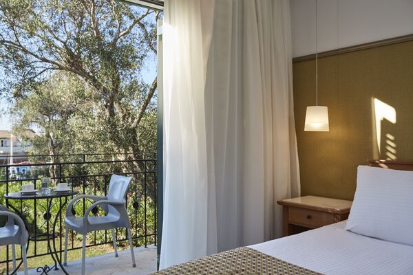 Sentido Apollo Palace - Messonghi, Corfu - On The Beach