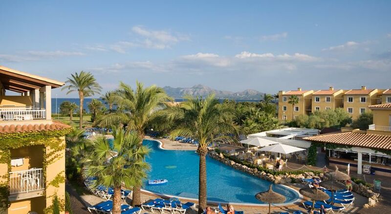 Club del Sol Aparthotel - Puerto Pollensa, Majorca - On The Beach
