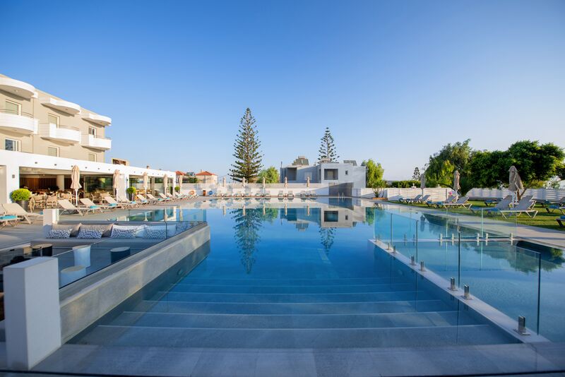 Dore Hotel - Agia Marina, Crete West - On The Beach