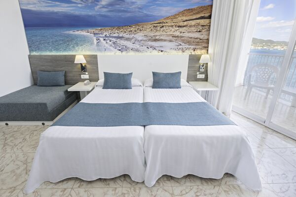 Azuline Hotel Mar Amantis - San Antonio Bay, Ibiza - On The Beach