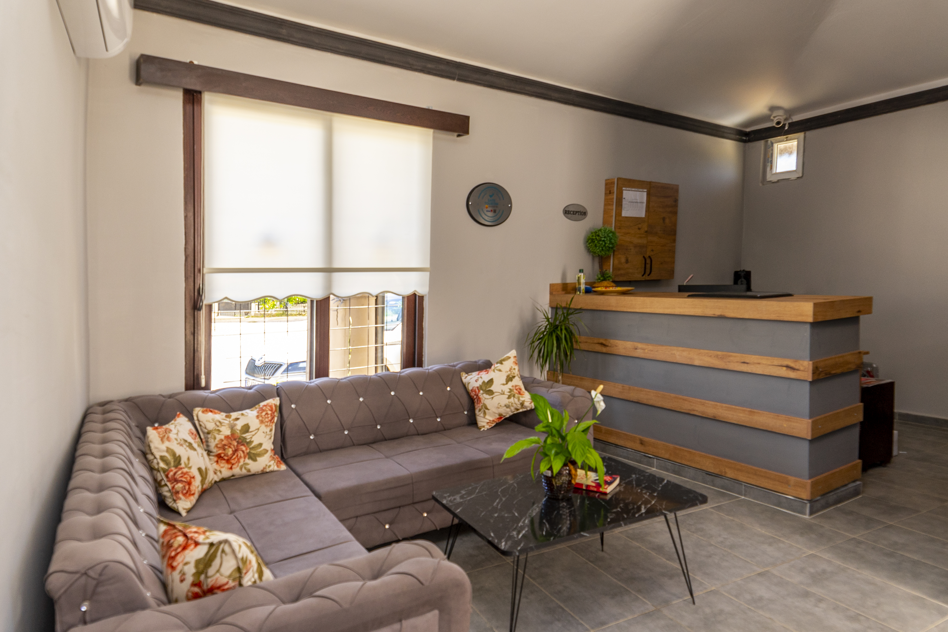 New Garden Luna Side Apart Hotel - Side, Antalya - On The Beach