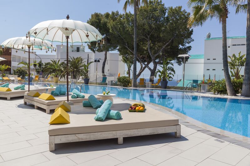 Sotavento Club Apartments - Magaluf, Majorca - On The Beach