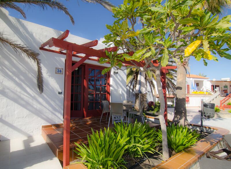 Castillo Beach Club - Caleta De Fuste, Fuerteventura - On The Beach