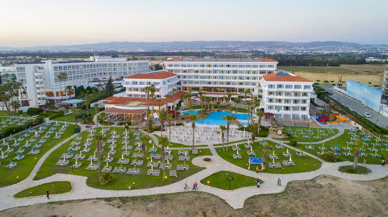 Leonardo Cypria Bay - Paphos - On The Beach