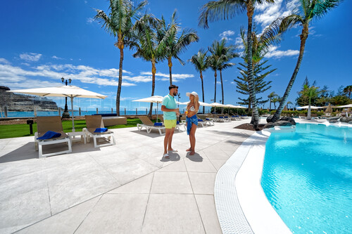 Gran Canaria Holidays 2023 / 2024 | OntheBeach.co.uk