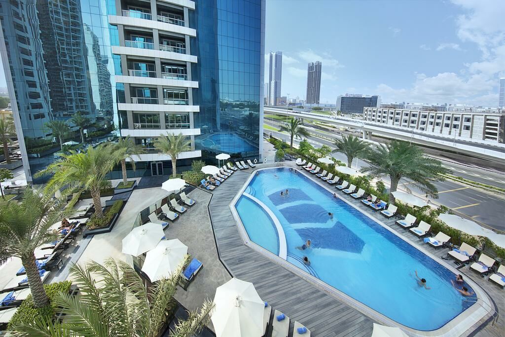 Dubai Holidays 2022 | On the Beach
