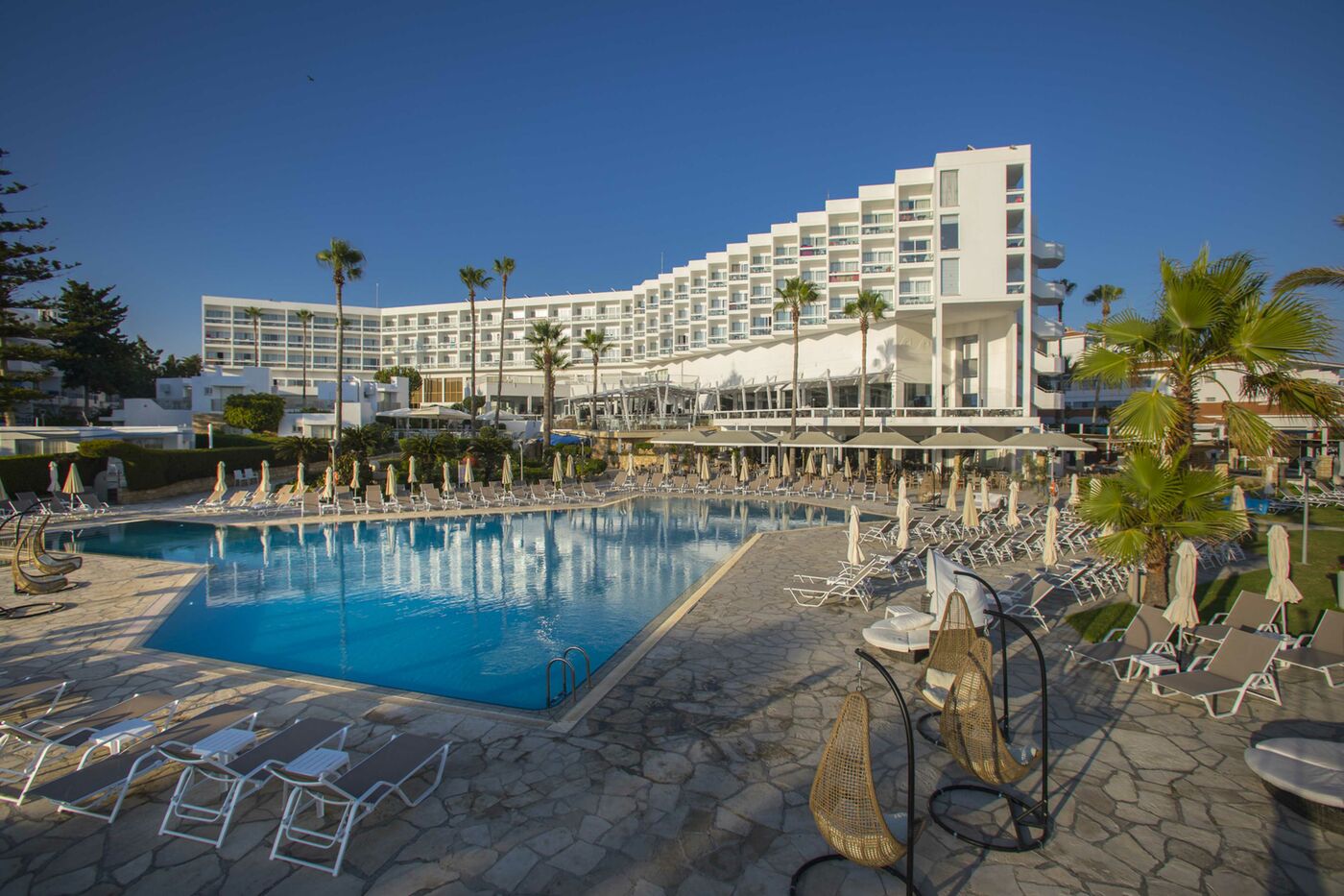 Cyprus Holidays 2022 | On the Beach
