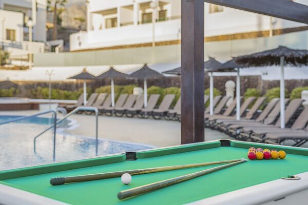 Sunset Bay Club - Costa Adeje, Tenerife - On The Beach