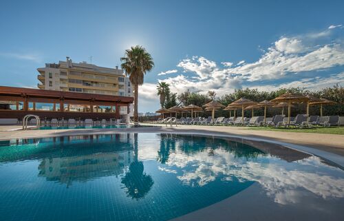 Hotel Globo - Portimao, Algarve - On The Beach