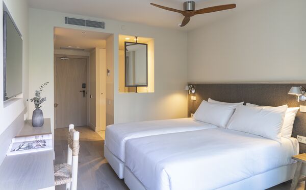 Mercure Hotel Benidorm - Benidorm, Costa Blanca - On The Beach