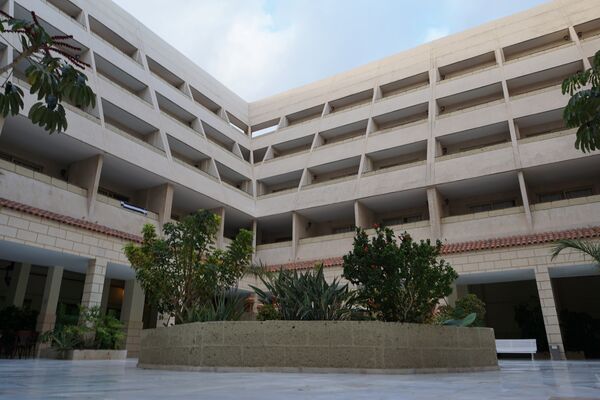 Las Piramides Resort - Playa De Las Américas, Tenerife - On The Beach